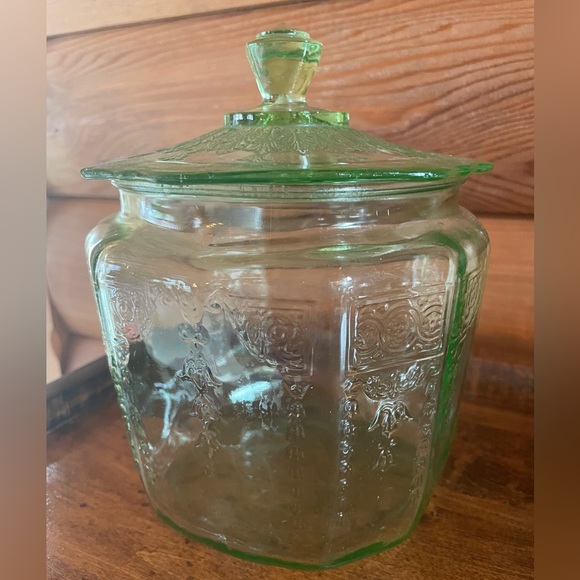 Anchor Hocking | Art | Anchor Hocking Green Uranium Depression Glass ...